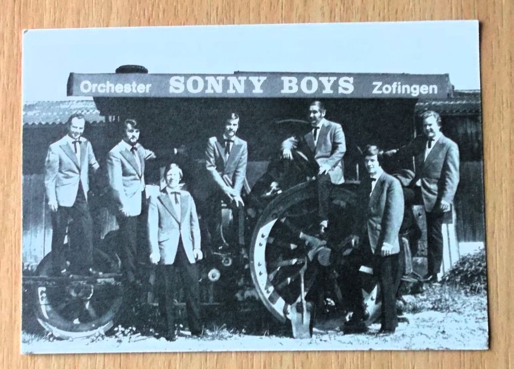 Sonny Boys ehemalige Tanz Orchester (Gebraucht) in Uffikon für CHF 1.5 – mit Lieferung auf ...