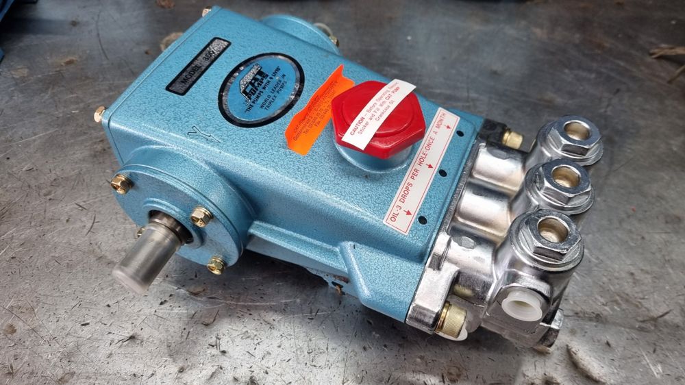 Cat Pumps 350 Hochdruckpumpe | Kaufen auf Ricardo