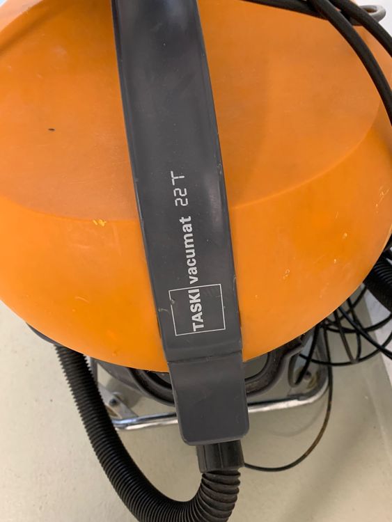 Taski Vacumat 22T Full - Set läuft | Kaufen auf Ricardo