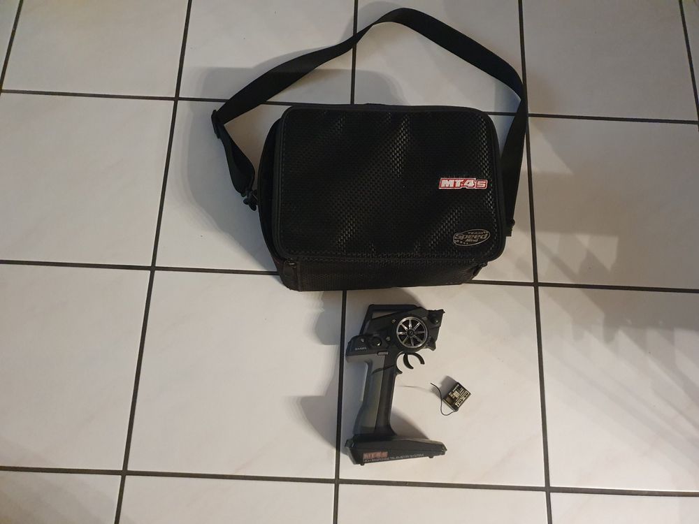 Sanwa MT-4S Steuerung mit Empfänger und Tasche (Gebraucht) in ...