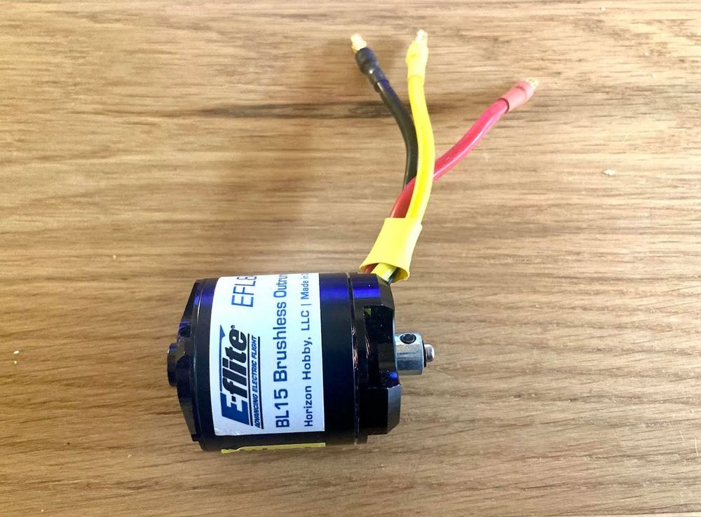 Eflite moteur brushless 880Kv EFL8463 | Kaufen auf Ricardo