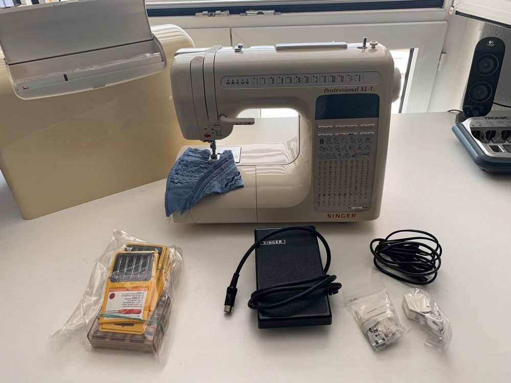 Nähmaschine SINGER Professional XL-1 inkl. Zubehör | Acheter sur Ricardo