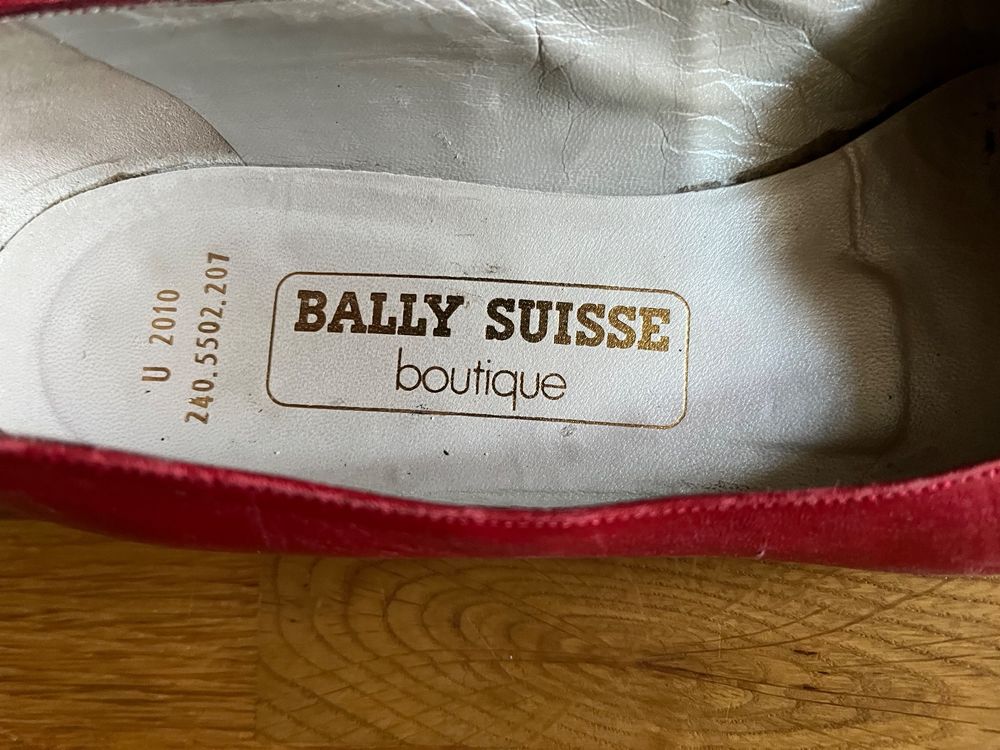 Bally Schuhe Gr 38 rot | Kaufen auf Ricardo