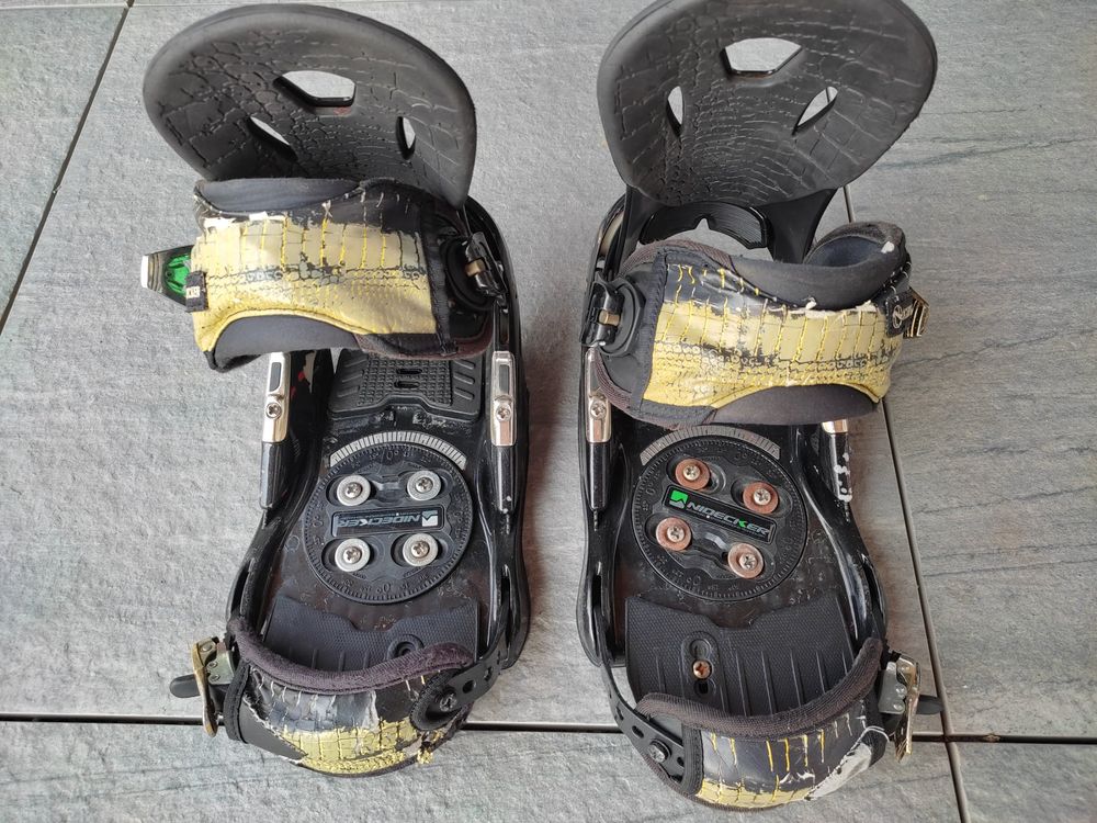 Bindung Snowboard Nidecker (Gebraucht) in Tentlingen für CHF 3.5 – nur ...