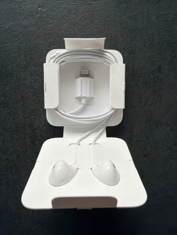 Original Apple EarPods Kopfhörer - Neuwertig und unbenutzt! (Neu und ...