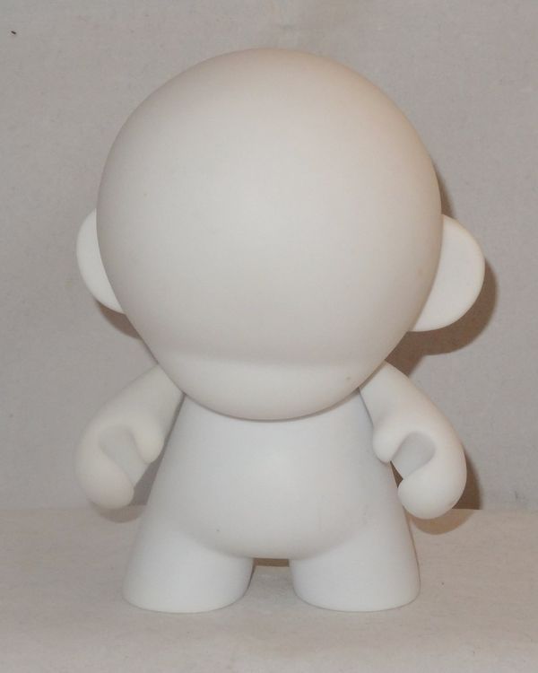 Munny Kidrobot USA à customisé. (Gebraucht) in Fribourg für CHF 15 ...