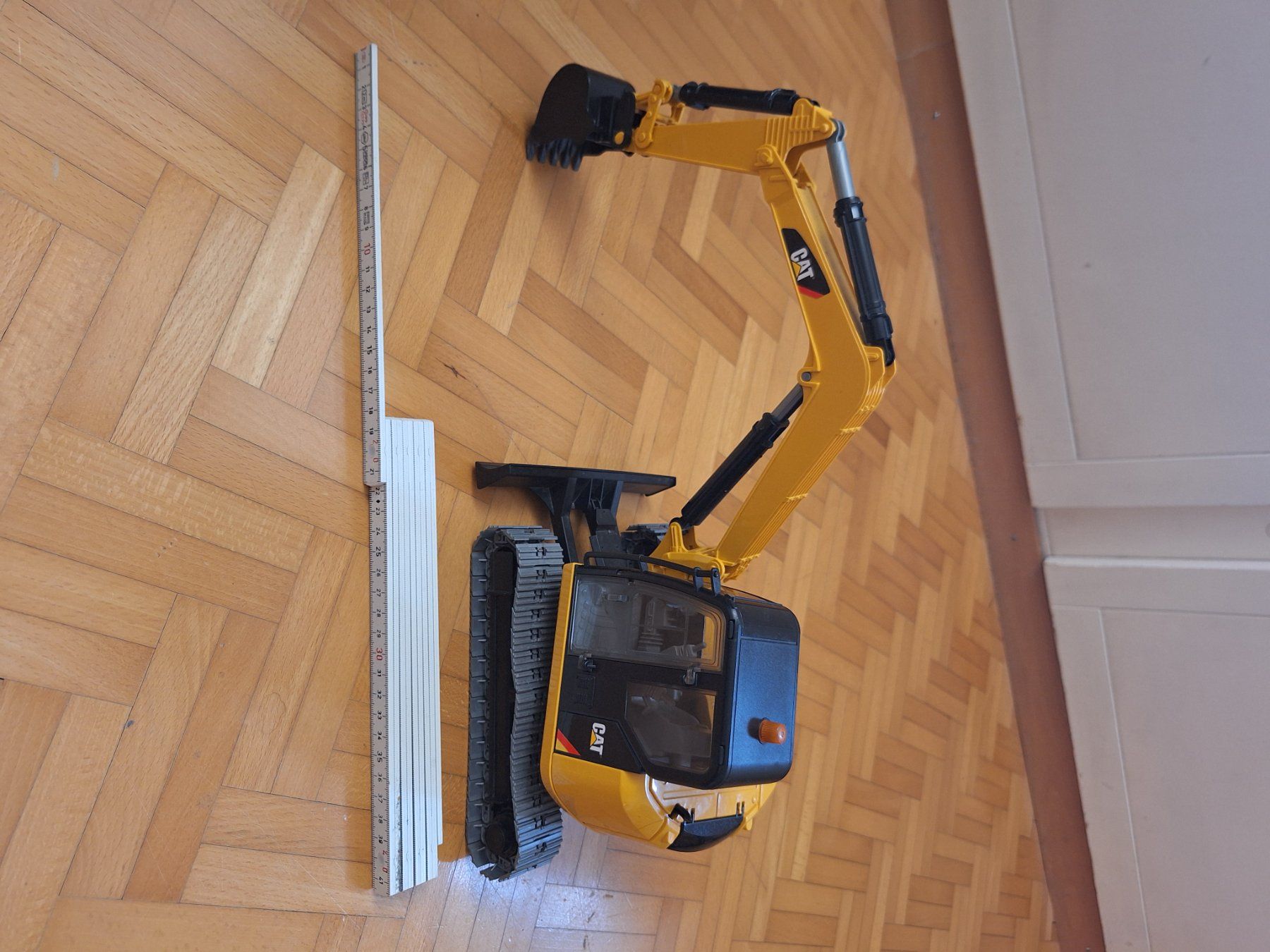 Bruder CAT Raupenbagger (Gebraucht) in Uitikon Waldegg für CHF 15 – mit ...