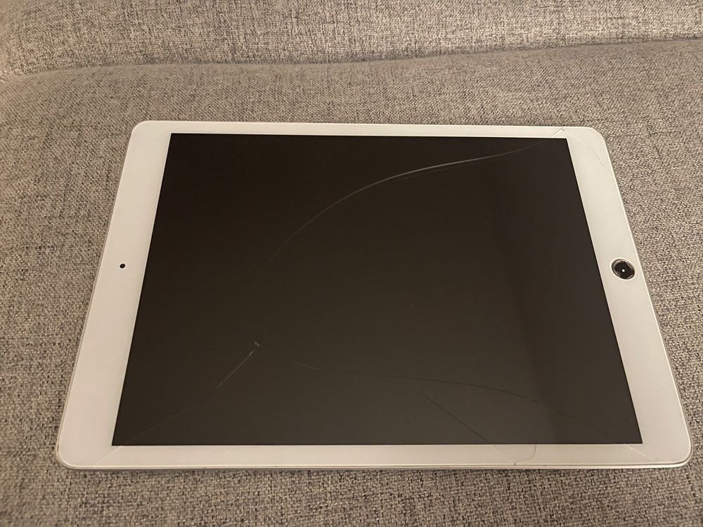 Ipad 8. Generation für Bastler (Defekt) in Lachen SZ für CHF 40 – mit Lieferung auf Ricardo kaufen