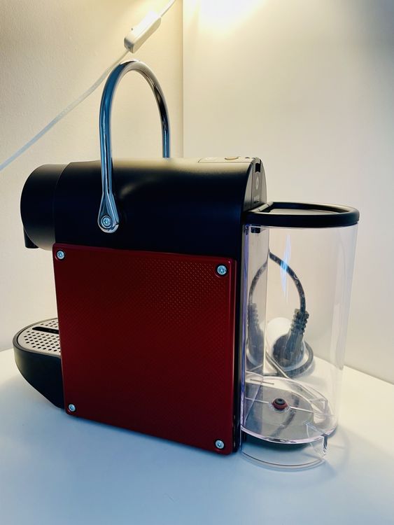 Original Nespresso Dark Red Pixie Coffee Machine (Neu (gemäss ...