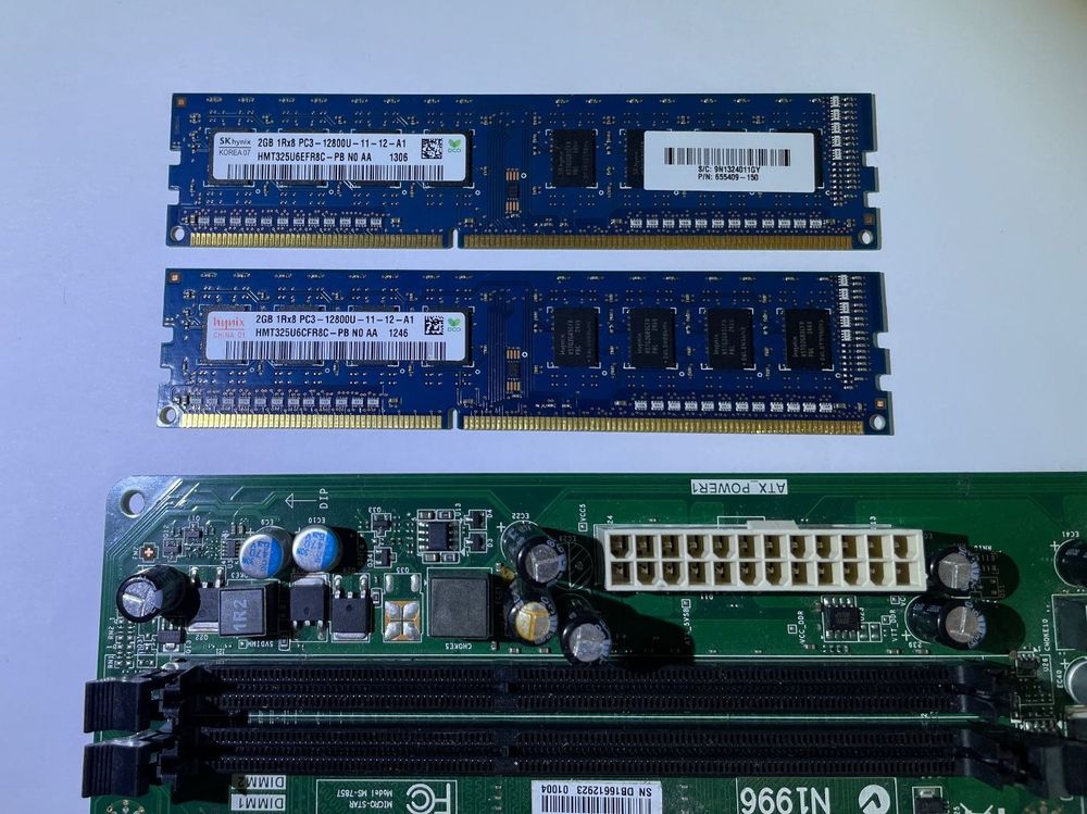 Motherboard mit CPU mit 4 GB DDR 3 RAM + Grafikkarte | Acheter sur Ricardo