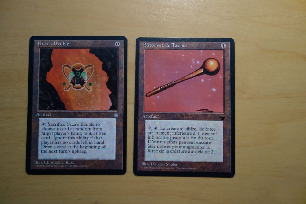 2 cartes Magic "Urza's Bauble" + "Bâtonnet de Tavnos" (Gebraucht) in ...