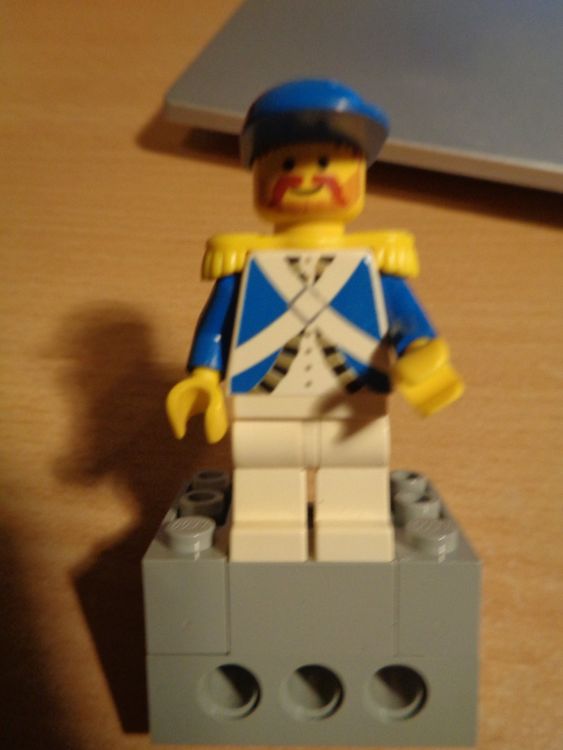 1 Lego-Figur ohne Sockel | Kaufen auf Ricardo