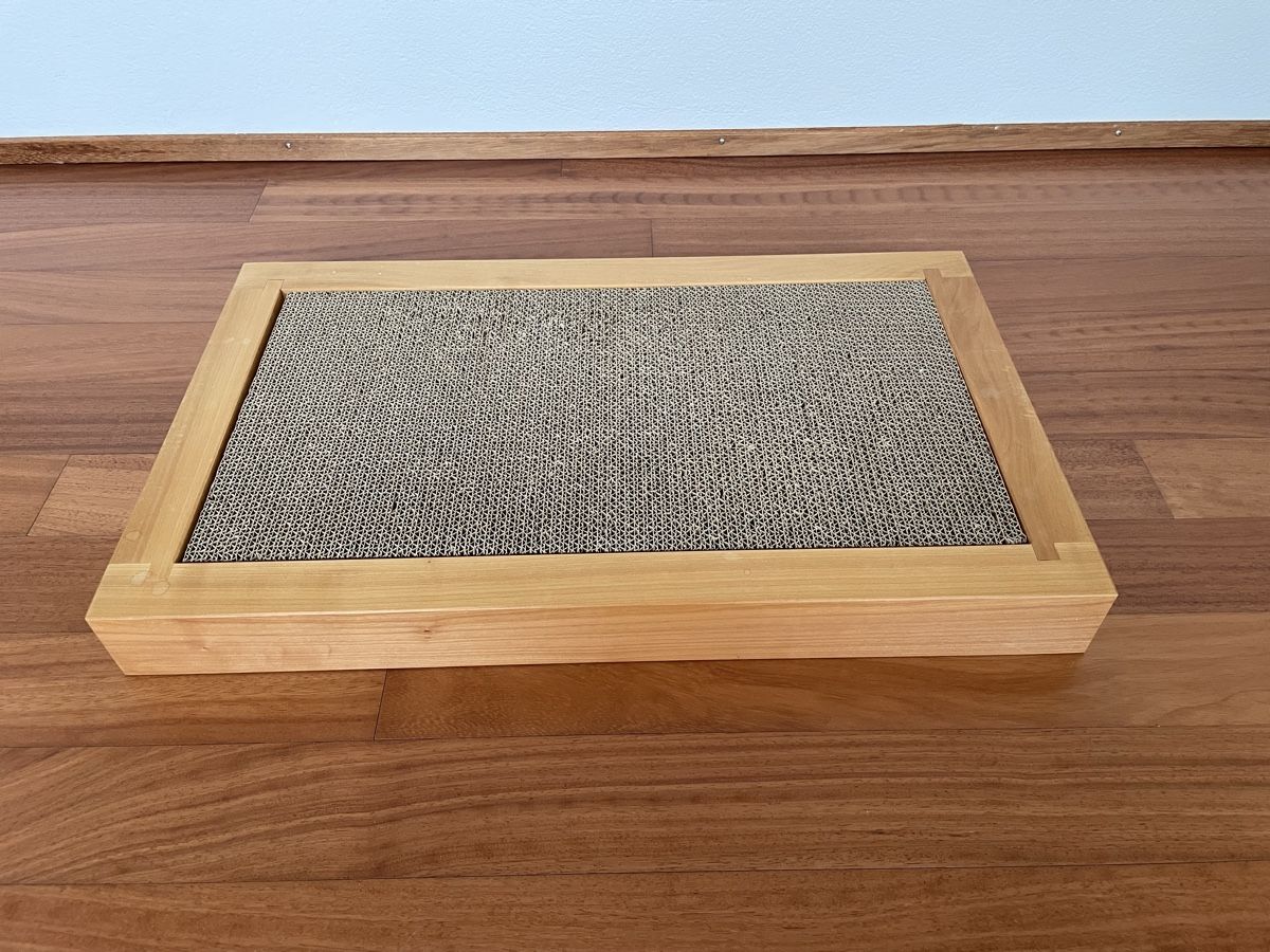 Cat scratching board with wooden frame, by CAT ON (Gebraucht) in ...