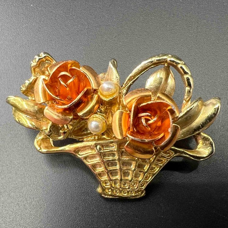 Brosche Korb mit Rosen und Perlen (Material unbekannt) (Gebraucht) in ...
