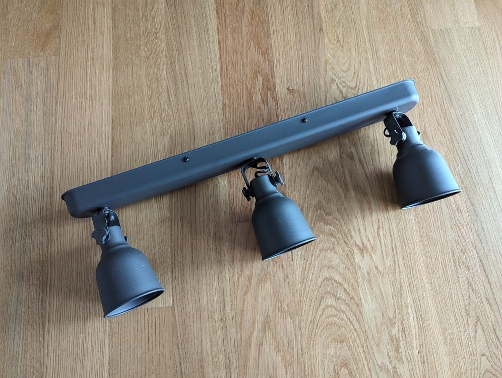Ikea HEKTAR - Deckenschiene 3 Spots, dunkelgrau (Gebraucht) in Altendorf für CHF 19 – mit ...