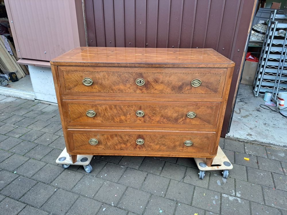 Antike Kommode Luis VXI. (Gebraucht) in Buch am Irchel für CHF 100 – nur Abholung auf Ricardo kaufen