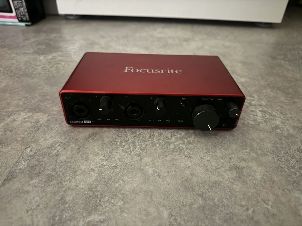 Focusrite 4i4 3rd Gen (Gebraucht) in Zofingen für CHF 110 – mit ...