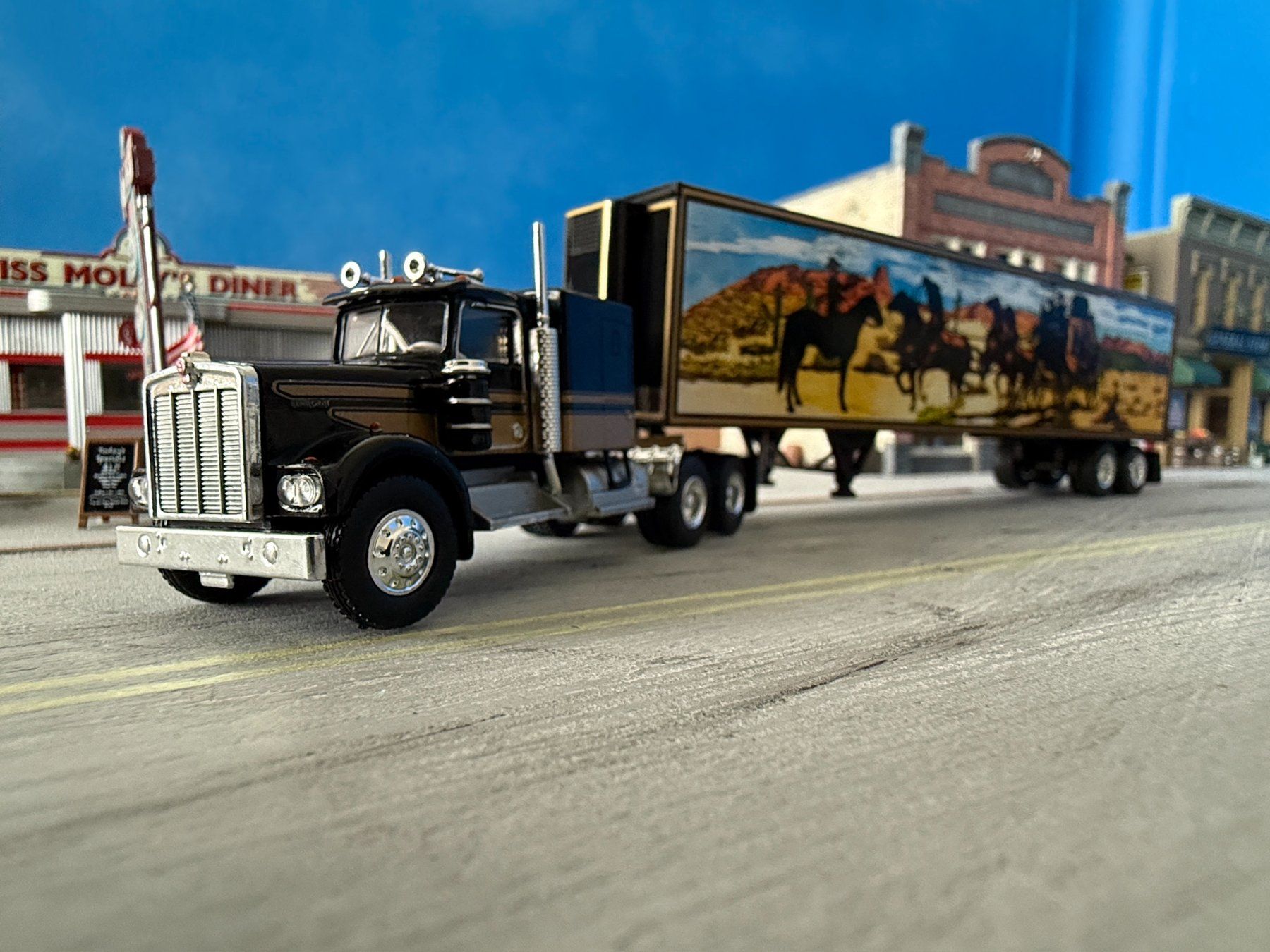 Kenworth W900 Snowman Smokey and the Bandit Brekina H0 1/87 (Neu und ...