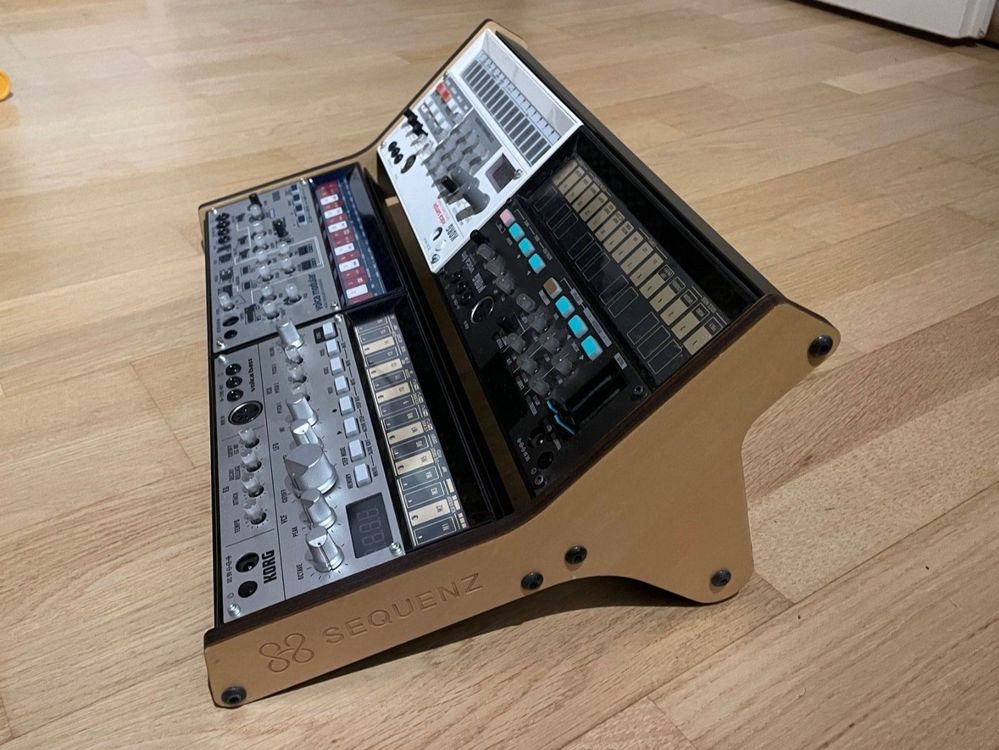 Korg Volca Series x 4 + Sequenz Case | Kaufen auf Ricardo