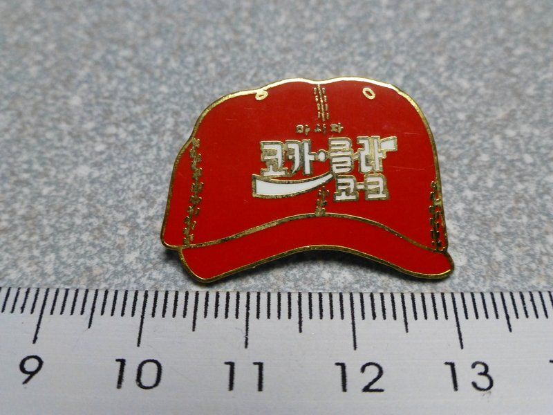 PIN PINS COCA-COLA COKE Weltweit Baseballcaps caps Kappe (Gebraucht) in ...