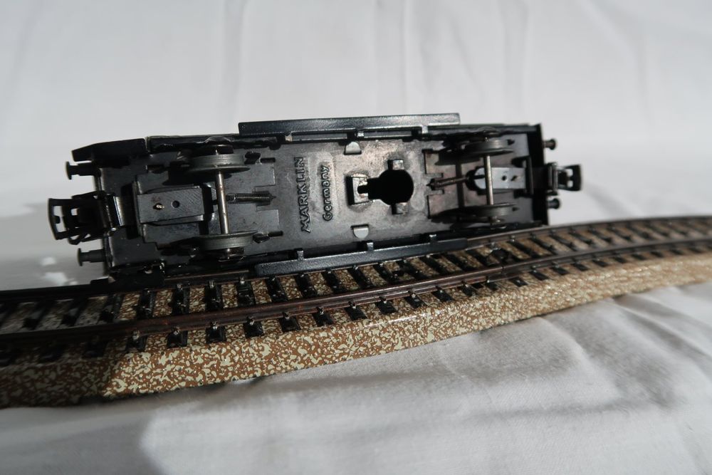 Märklin H0 Gepäckwagen Nr. 4041 (Gebraucht) in Hurden für CHF 15 – mit ...