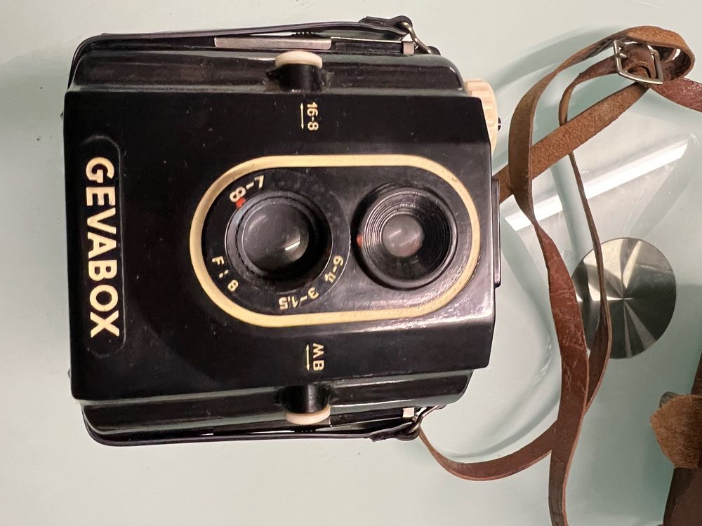 Fotokamera Gevabox und Original Leder Etui antik (Gebraucht) in ...