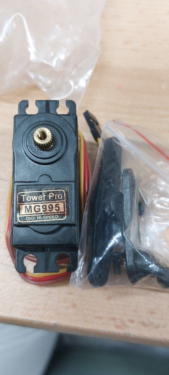 4x Servo Tower Pro MG995 | Kaufen auf Ricardo