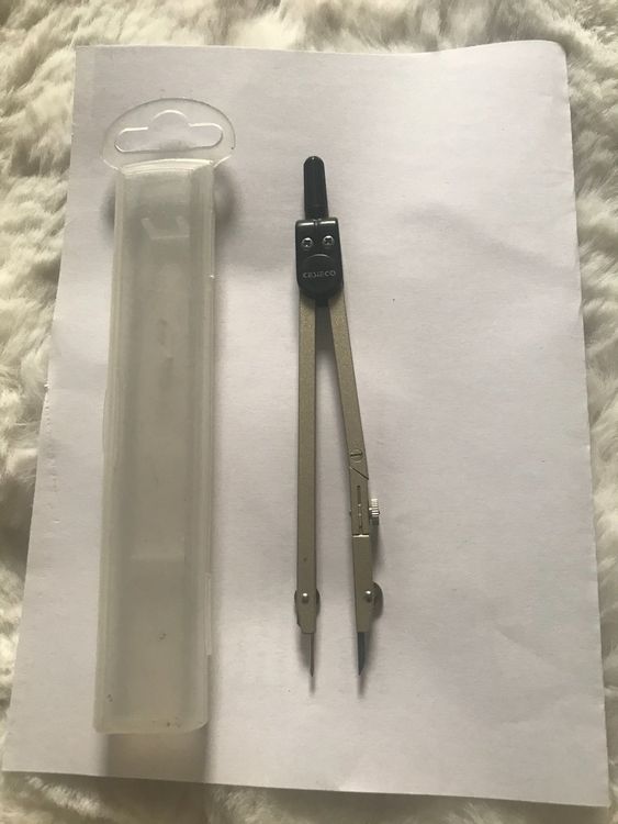 1 compas avec mines pour rentrée d école (D'occasion) à Morges pour CHF ...