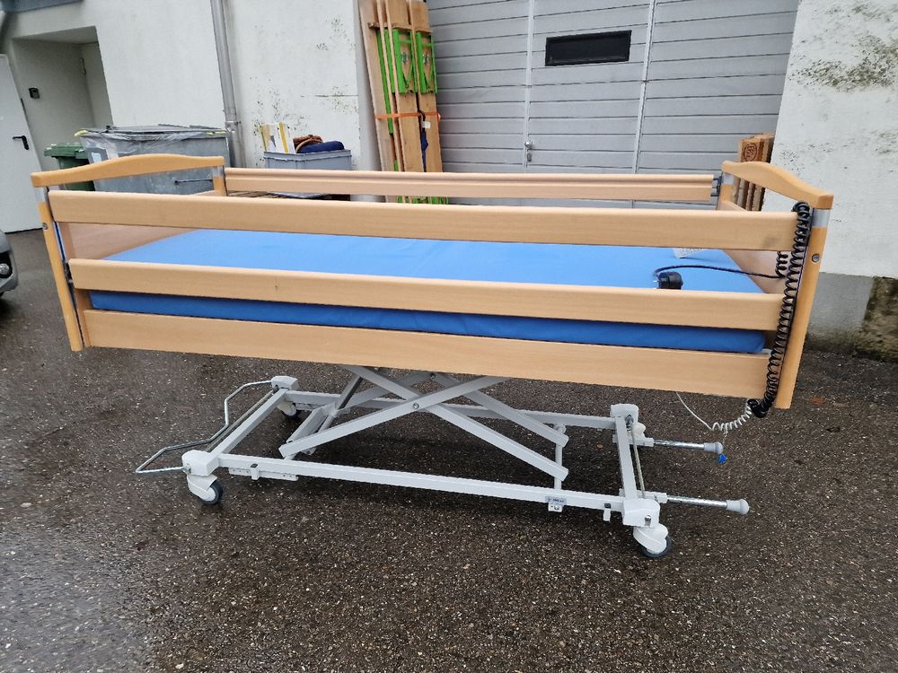 EMBRU Pflegebett (Gebraucht) in Gattikon für CHF 155 – nur Abholung auf Ricardo kaufen