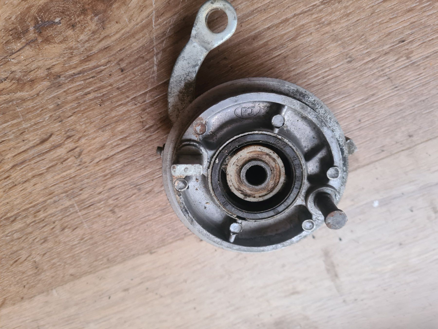 Bremsanker Vorne Yamaha TY 50 (Gebraucht) in frümsen für CHF 17 – mit ...