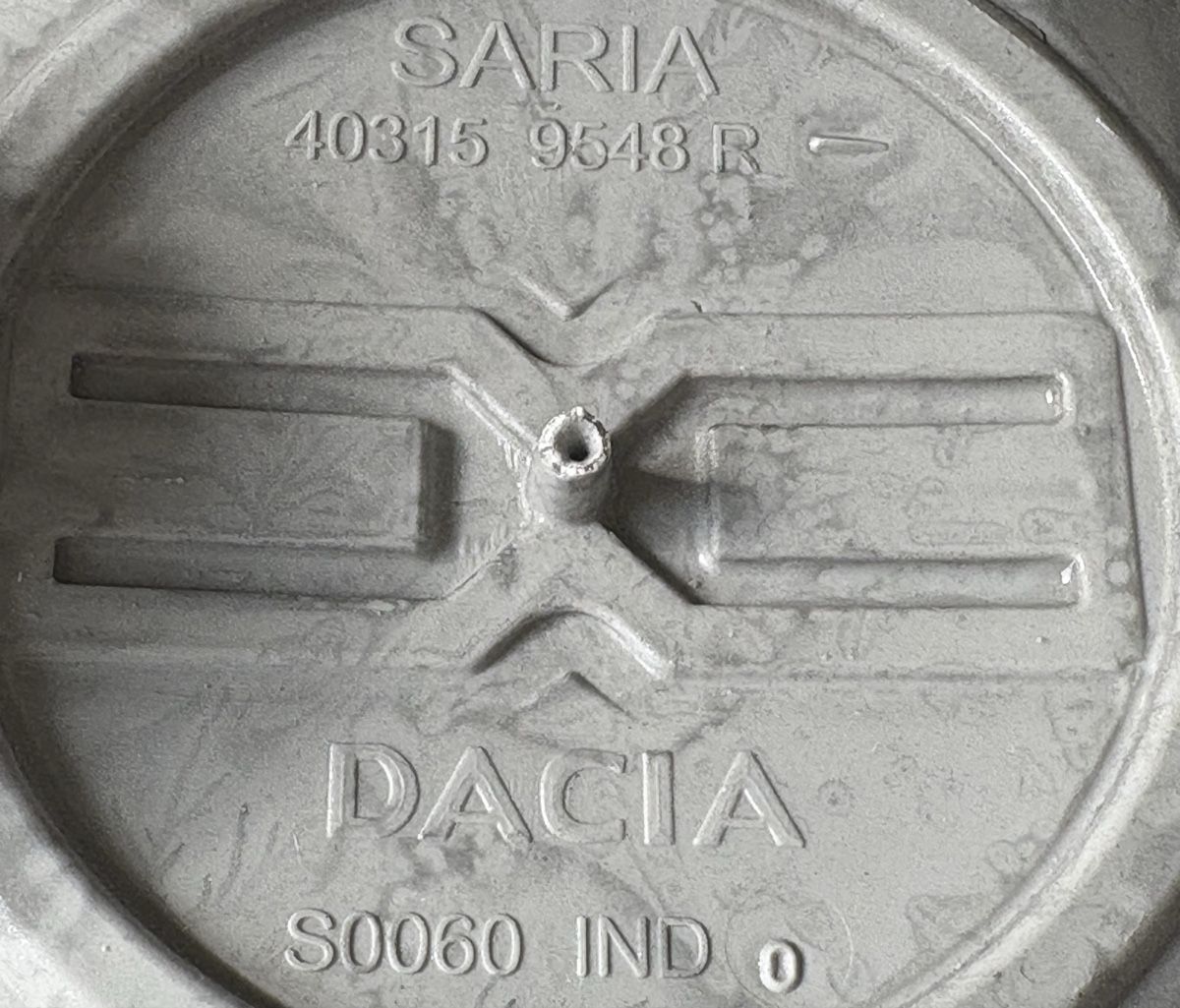 Raddeckel Dacia Modell 403159548 R 16“ top Gelegenheit! (Gebraucht) in ...