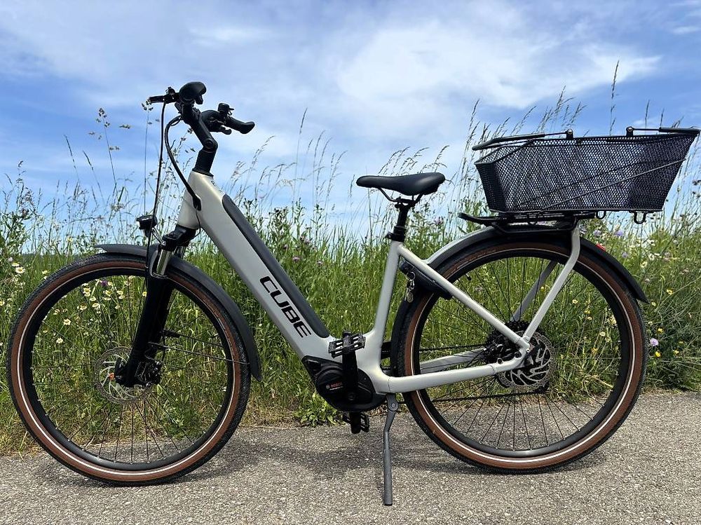 E-Bike CUBE Touring Hybrid Pro 625 | neuwertig | 50cm (Gebraucht) in Winterthur für CHF 2200 ...