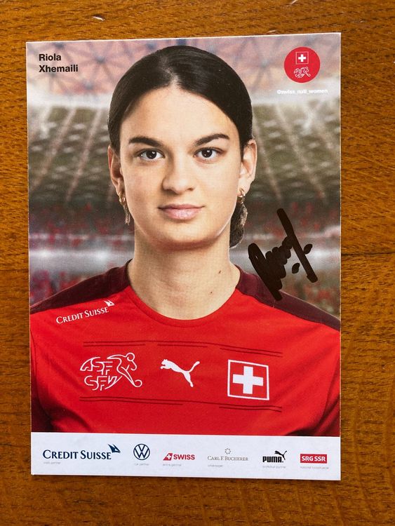 Riola Xhemaili / orig. AK | Kaufen auf Ricardo