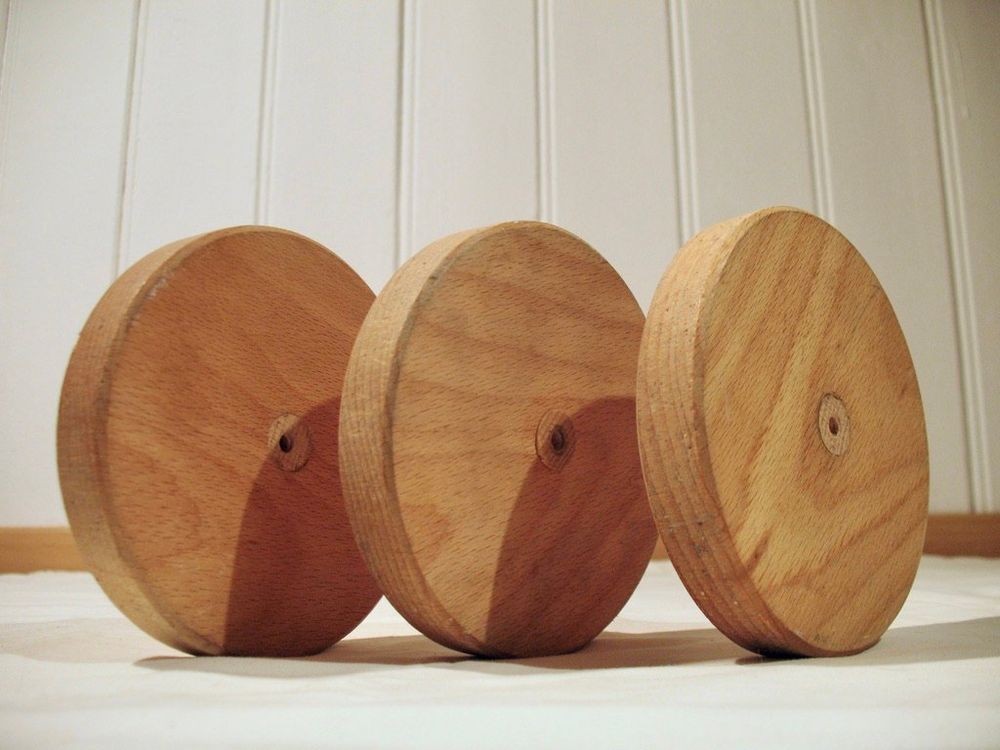 3 Holz Räder Massiv Buche für Fahrzeuge Wagen Basteln (Gebraucht) in ...