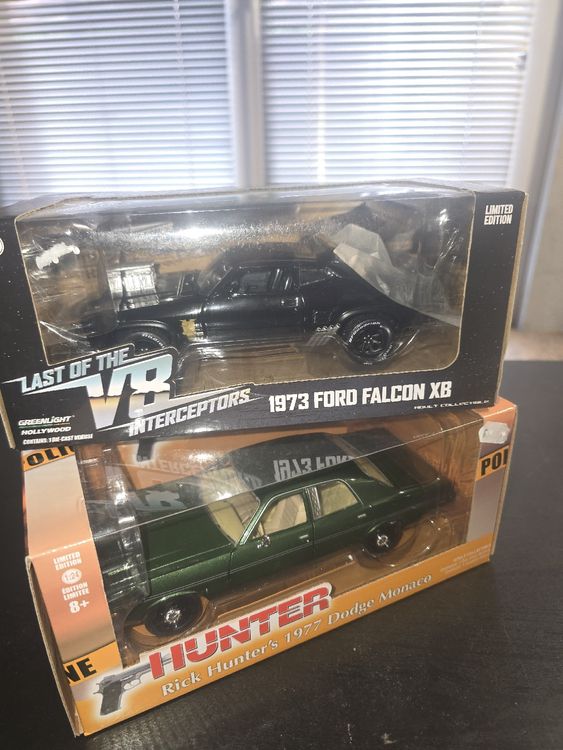 2 miniatures 1/24 Ford Falcon V8, Dodge Monaco Rick Hunter (Neu und ...