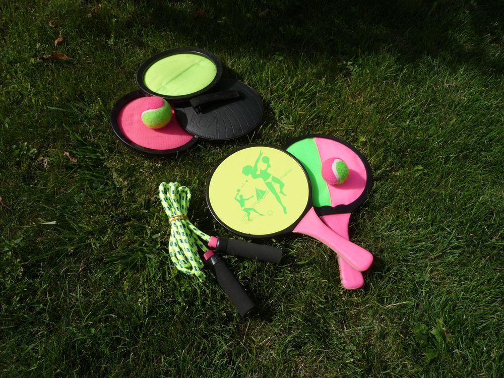 Scratch Beach Schläger - Raquettes de plage (Gebraucht) in für CHF 8 ...