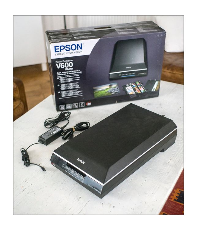 EPSON PERFECTION V600 PHOTO SCANNER (Gebraucht) in Couvet für CHF 198 ...