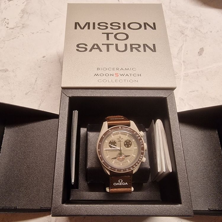 Swatch Omega Moonswatch Mission to Saturn NEU (Neu und originalverpackt ...