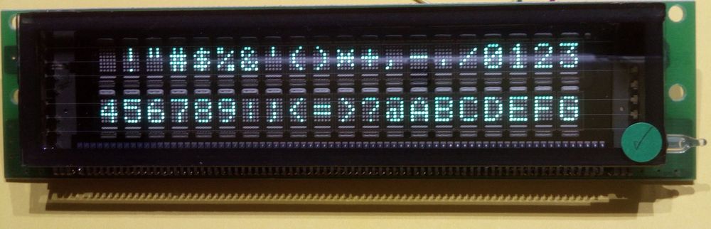 VFD -Display 2x20 Zeichen grün 5V, Par. + Ser. (Gebraucht) in Aathal ...
