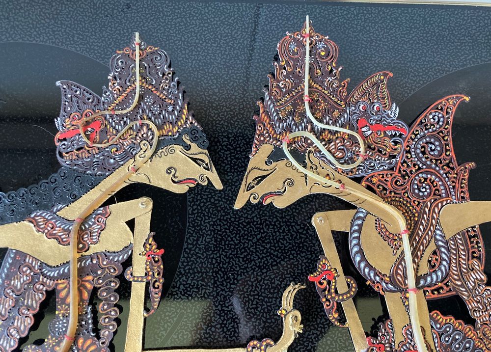 2 antike Wayang-Kulit Schattenfigur Indonesien Raja Sabrang (Gebraucht ...
