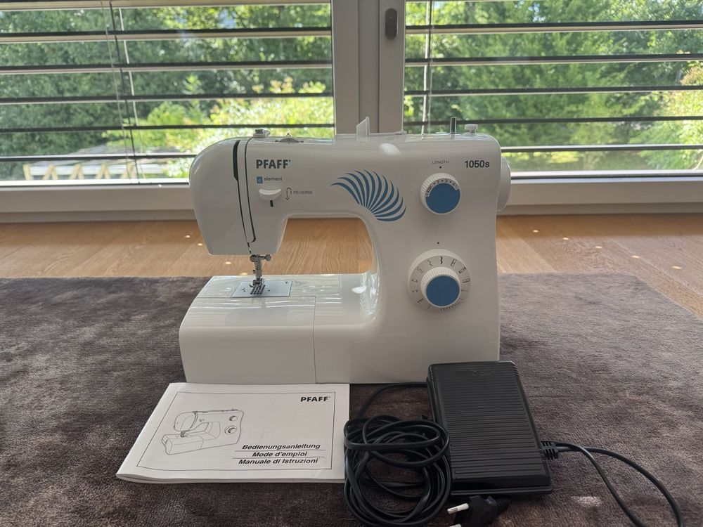 Neue PFAFF Nähmaschine (Neu (gemäss Beschreibung)) in Cham für CHF 142 ...