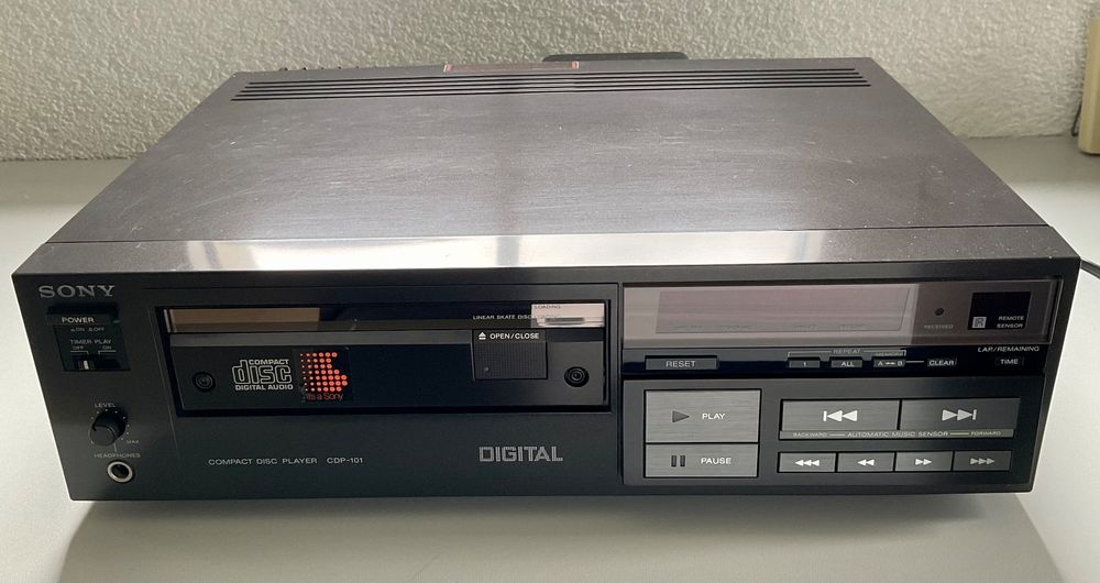 Sony DCP-101 Compact-Disc Player | Kaufen auf Ricardo