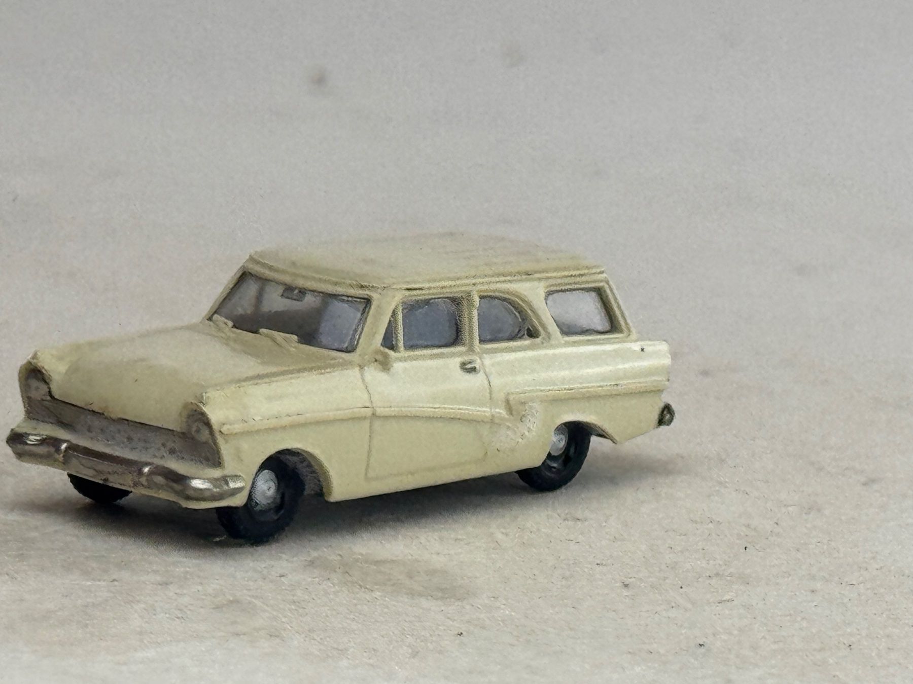 GB2- Brekina Ford Taunus 17 M weiss (Gebraucht) in Elm für CHF 5 – mit ...