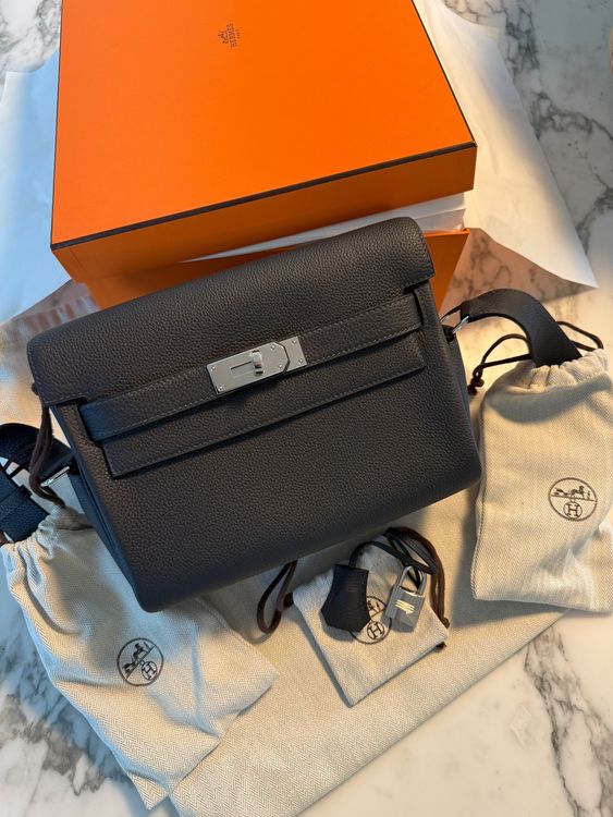 HERMÈS - Kelly Messenger PM (Neu und originalverpackt) in Thalwil für ...