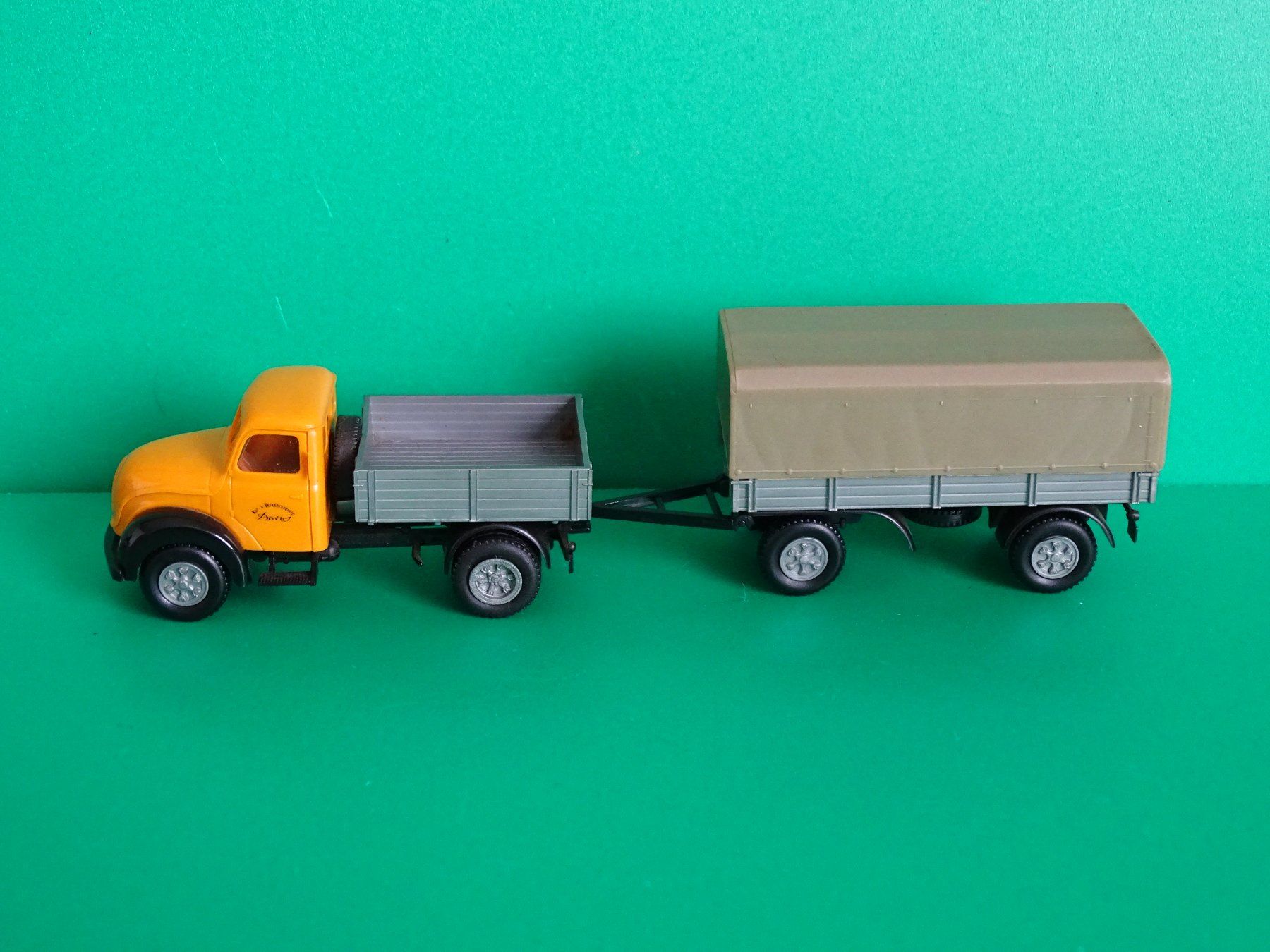 Magirus LKW "KuV Davos" mit Anhänger von Brekina 1/87 (Gebraucht) in ...