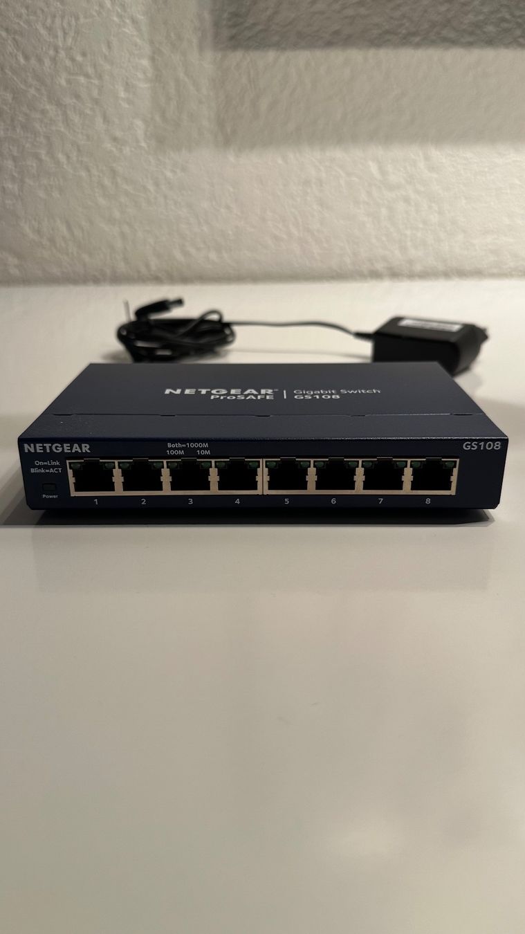 Netgear ProSafe GS108 / 8Ports Gigabit Switch - Top Zustand! (Gebraucht ...
