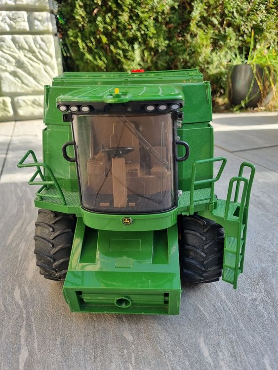 John Deere Mähdrescher - Bruder (Gebraucht) in Näfels für CHF 5 – nur ...