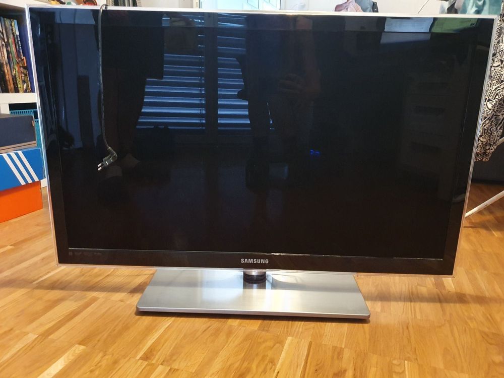 SAMSUNG LED TV FullHD Ultraslim 40 Zoll (Gebraucht) in Dübendorf für ...