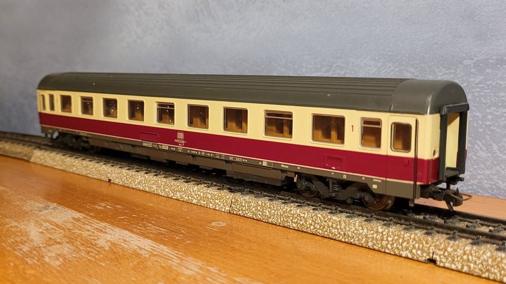 Roco , TEE-Reisezugwagen 1. Klasse, rot-gelb (Gebraucht) in Uster für CHF 9 – mit Lieferung auf ...