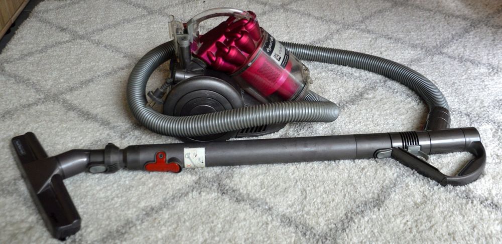 Mini Dyson DC26 City carbon fibre aspirateur / Staubsauger (Gebraucht ...